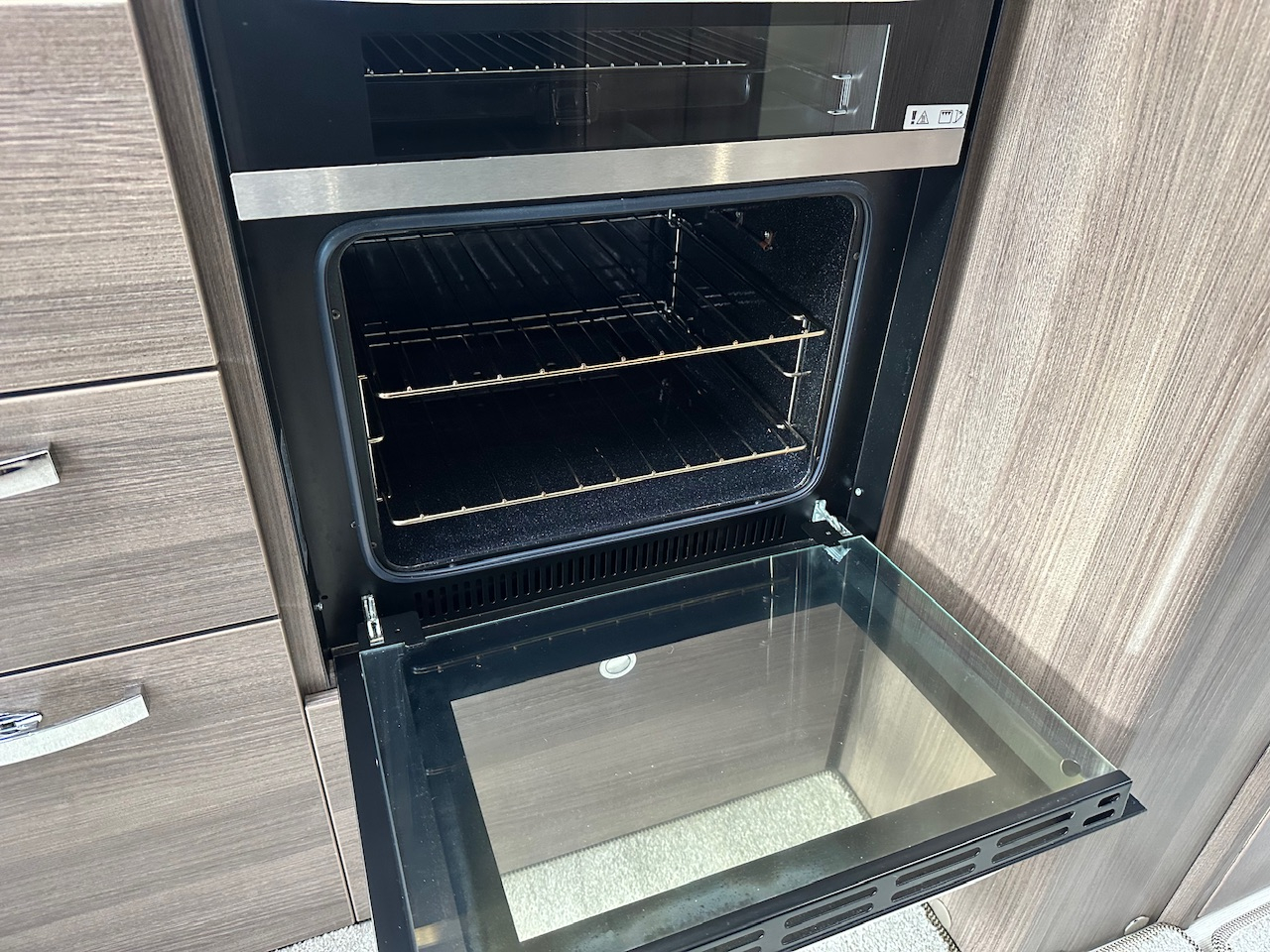 Andrew Brown Caravans & Cars - Buccaneer Commodore