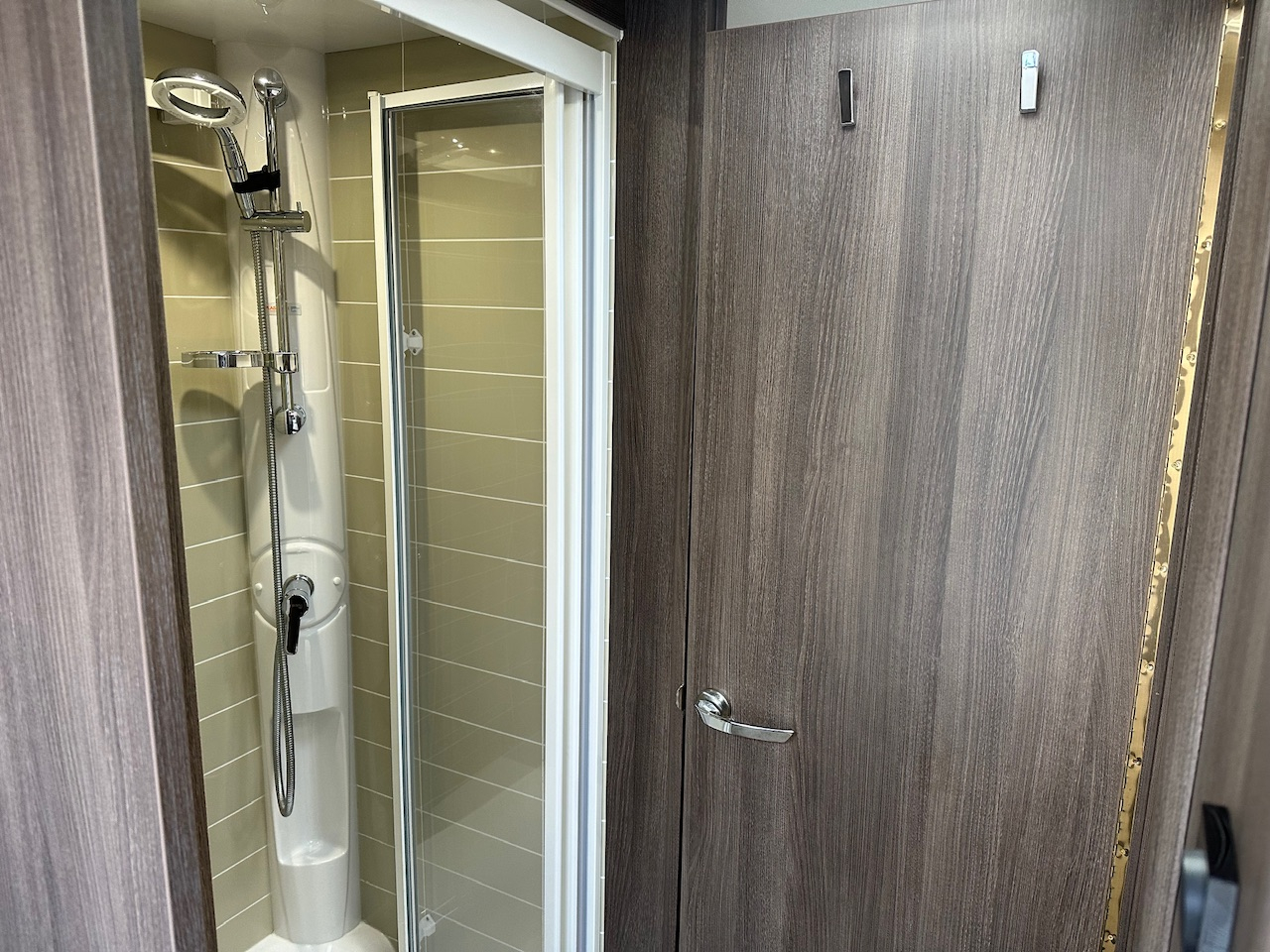 Andrew Brown Caravans & Cars - Buccaneer Commodore