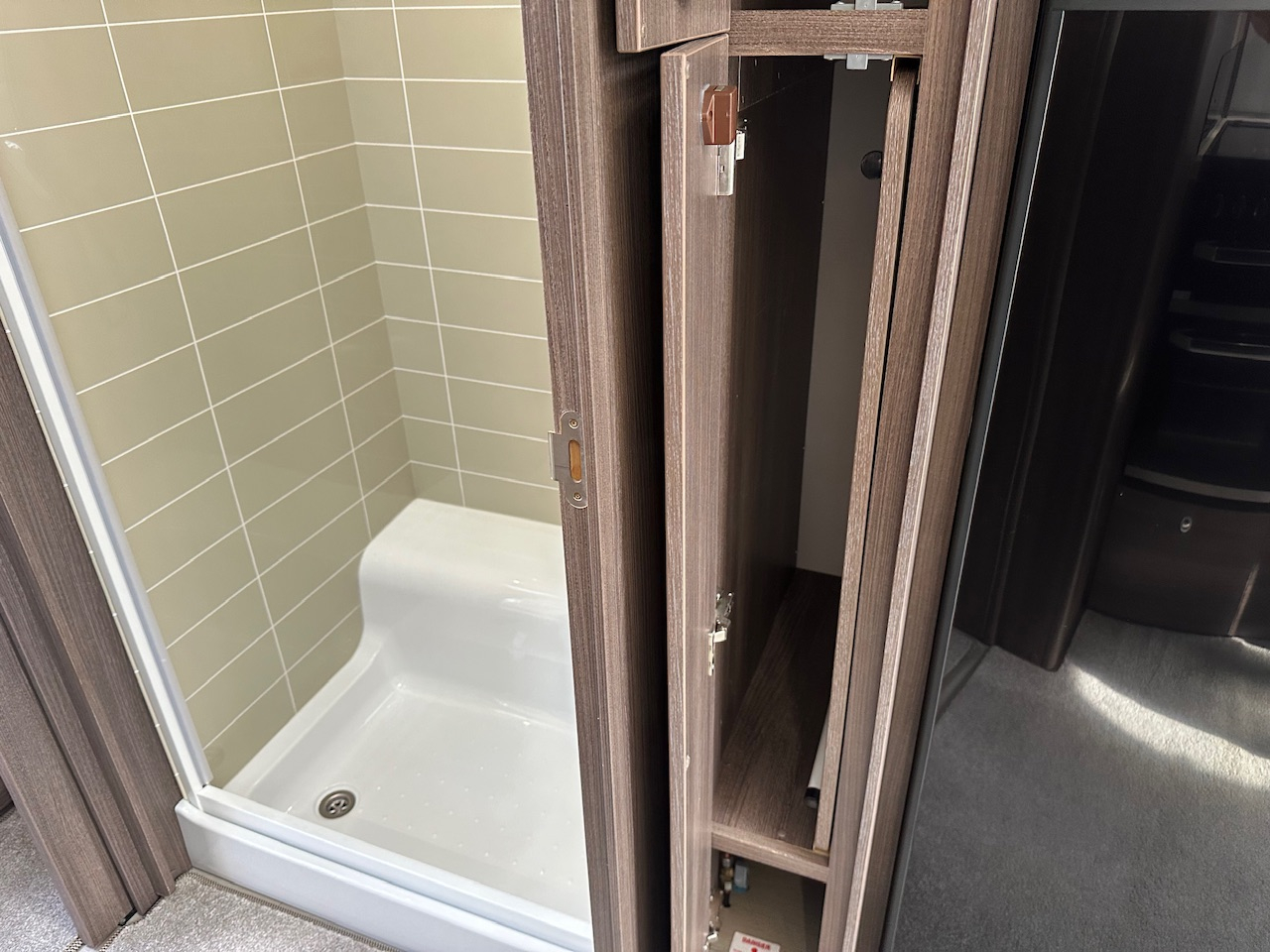 Andrew Brown Caravans & Cars - Buccaneer Commodore