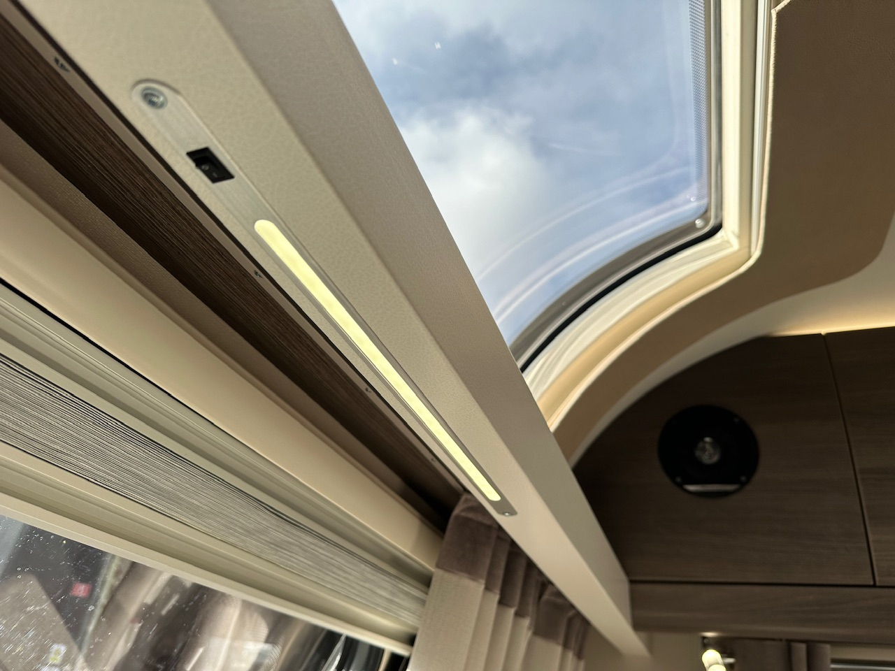 Andrew Brown Caravans & Cars - Buccaneer Commodore