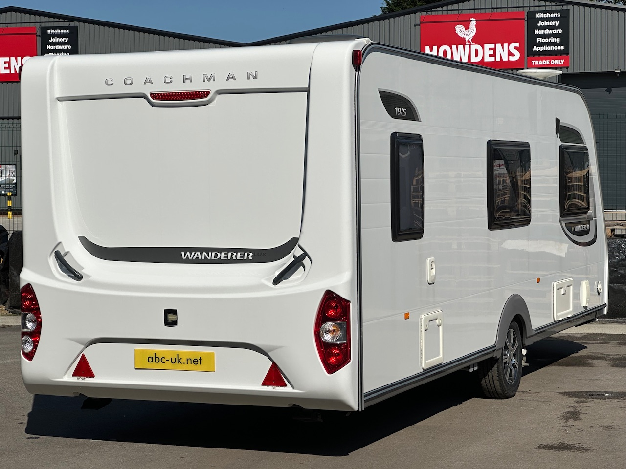 Andrew Brown Caravans & Cars - Coachman Wanderer Lux 19/5
