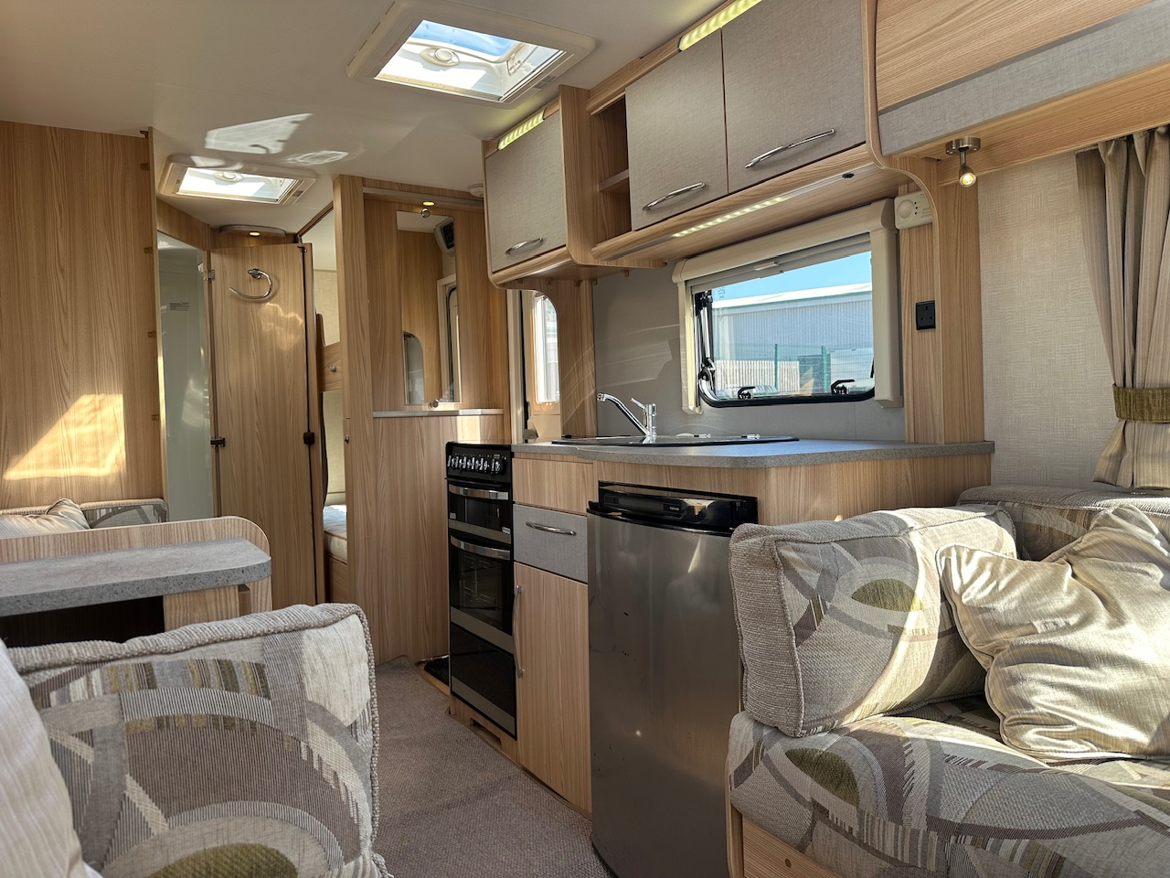 Andrew Brown Caravans & Cars - Coachman Wanderer Lux 19/5