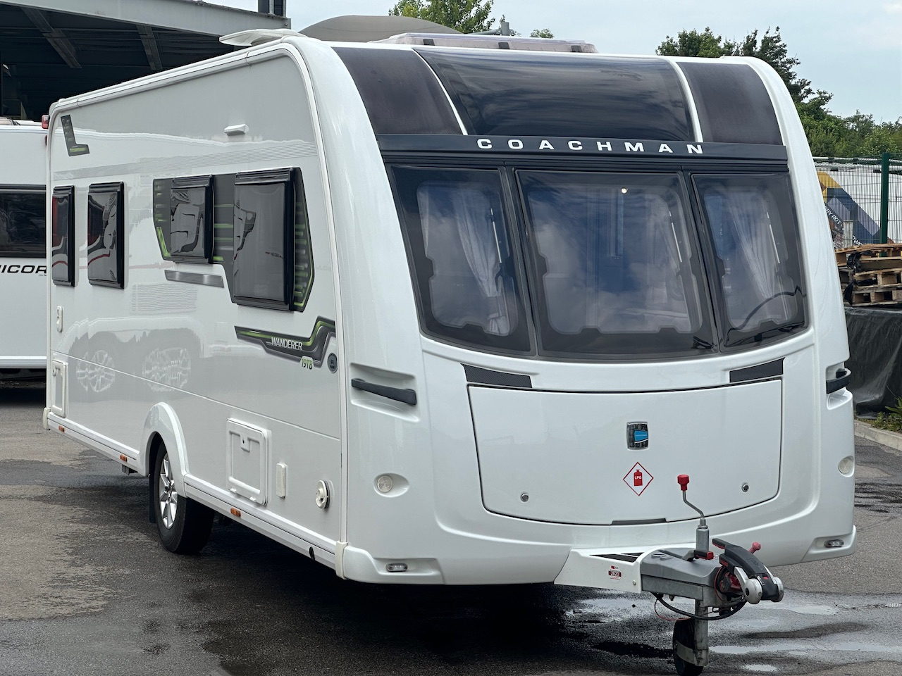 Andrew Brown Caravans & Cars - Coachman Wanderer 19 TB
